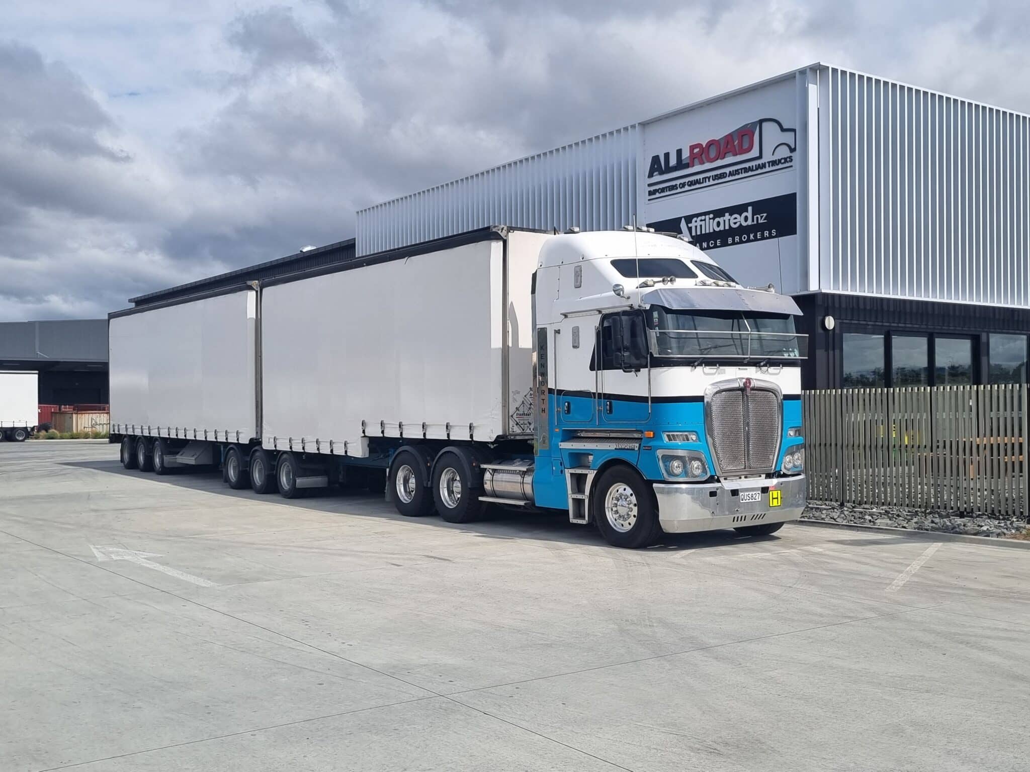 KENWORTH K200 & 36 PALLET B-TRAIN - AllRoad Ltd